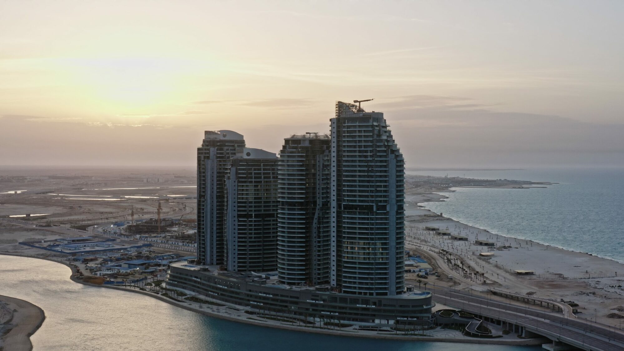 Jinet - Hassan Allam